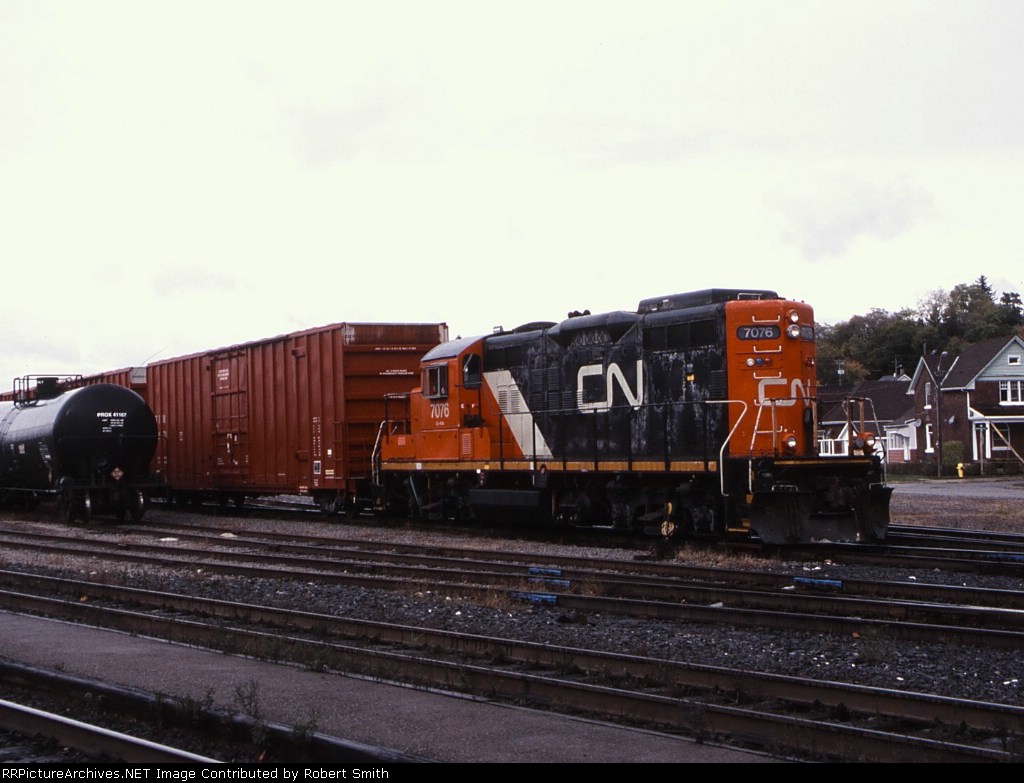 CN 7076